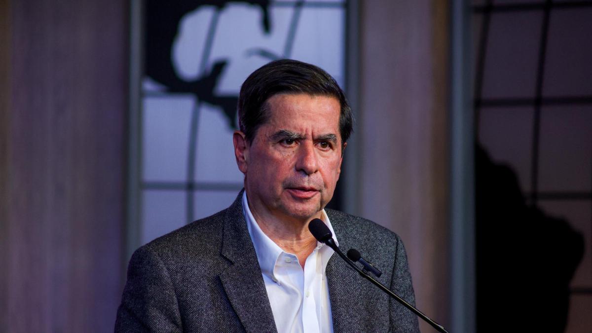 El 53 % de los colombianos no estaría de acuerdo con reformar la carta ...