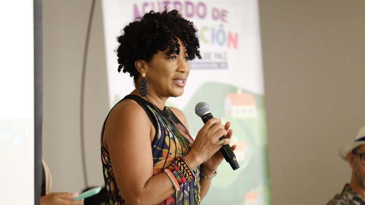 Nigeria Renteria, delegada del Gobierno en la mesa con el Eln, se suma ...