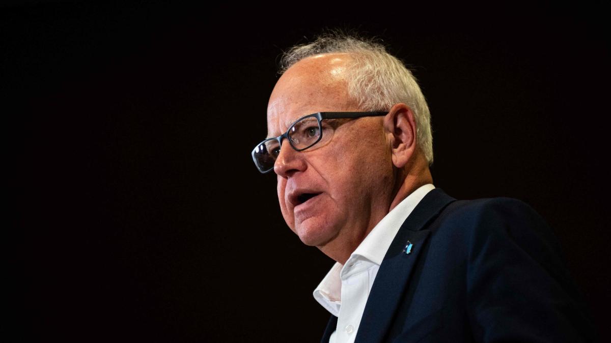 ¿Quién es Tim Walz, fórmula vicepresidencial de Kamala Harris al que ...