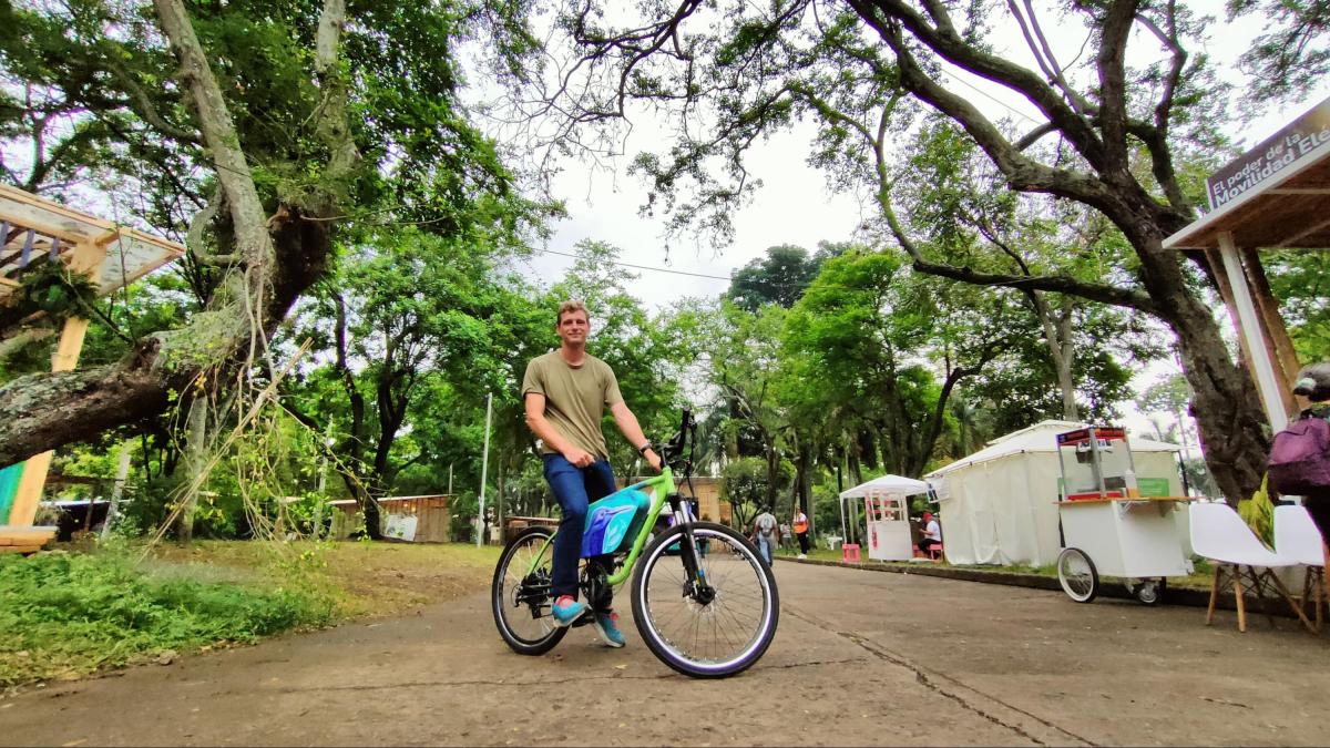 James Downer, the American who spent time in Colombia building electric ...