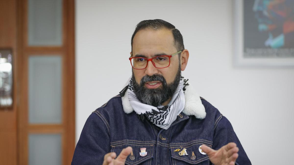 Renuncia del ministro Andrés Camacho: luces y sombras de su gestión