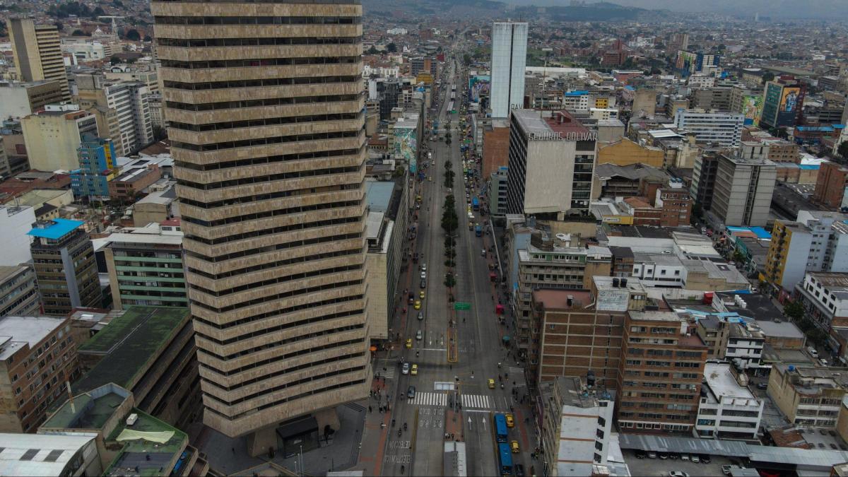 Icónica torre Colseguros de Bogotá es la punta de lanza de la recuperación de edificios viejos ...
