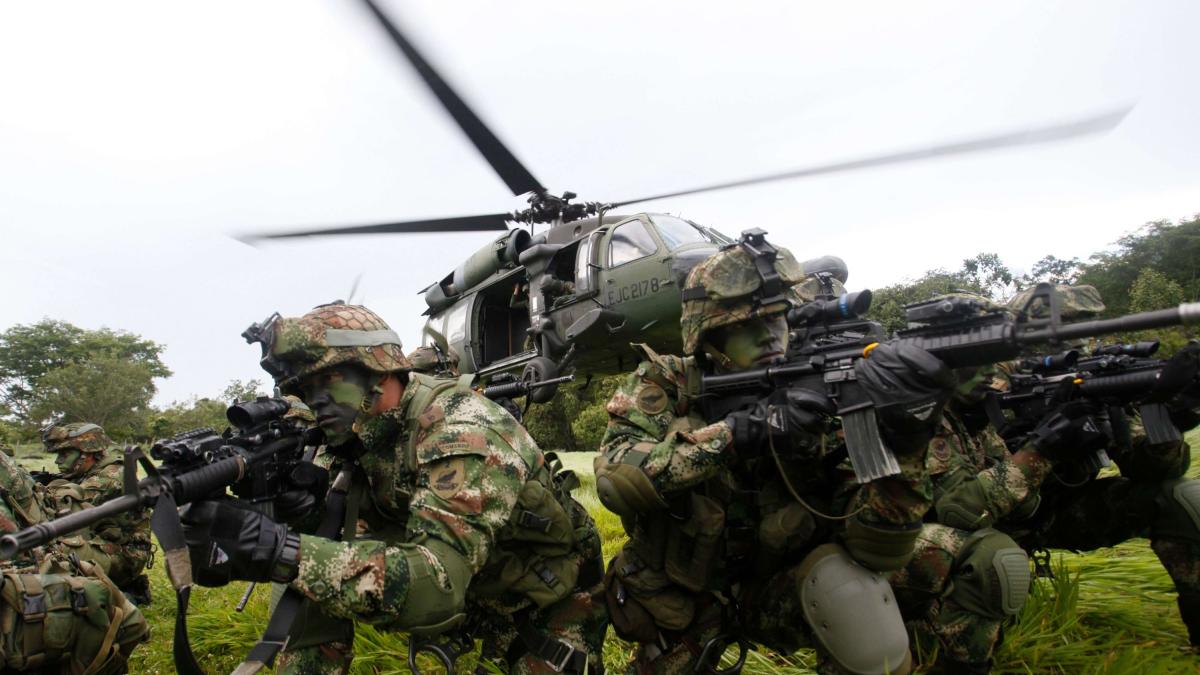 Lista la convocatoria para ser oficial del Ejército de Colombia