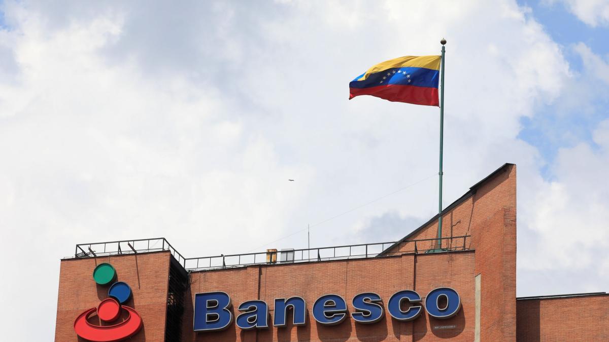 Detienen a once ejecutivos de Banesco en Venezuela Detienen a once ejecutivos de Banesco en Venezuela