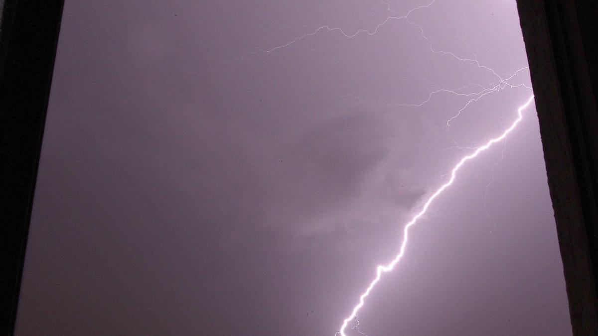 Rayos: ¿qué son y cómo pueden afectar a las personas?