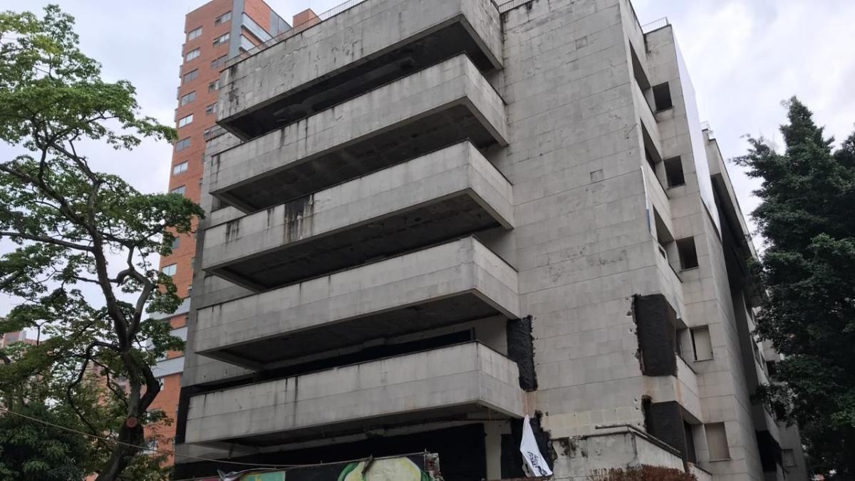 Implosión edificio Mónaco en vivo en Medellín