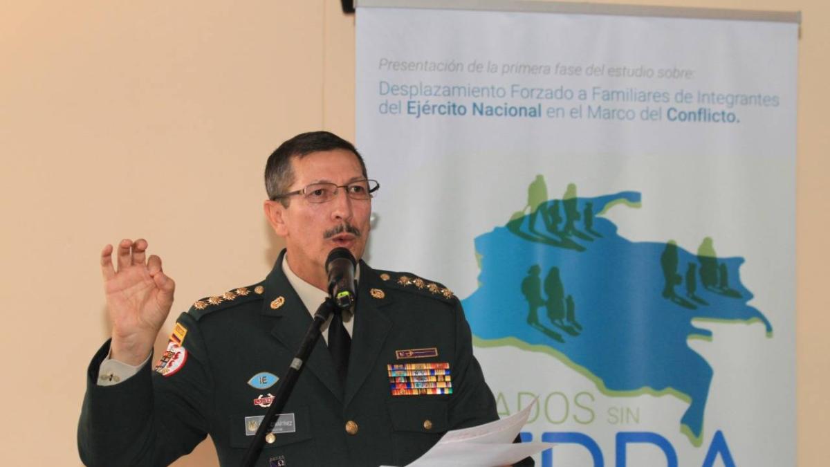 General Martínez habla de bombardeo en el que murieron menores
