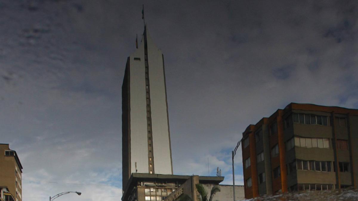 Coltejer: la crisis que enfrenta la compañía que frenó su producción