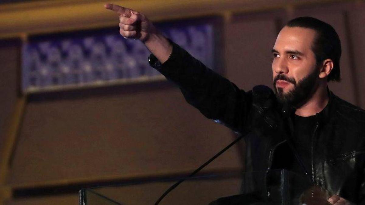 La popularidad de Bukele en la región sigue creciendo, pese a sus críticos