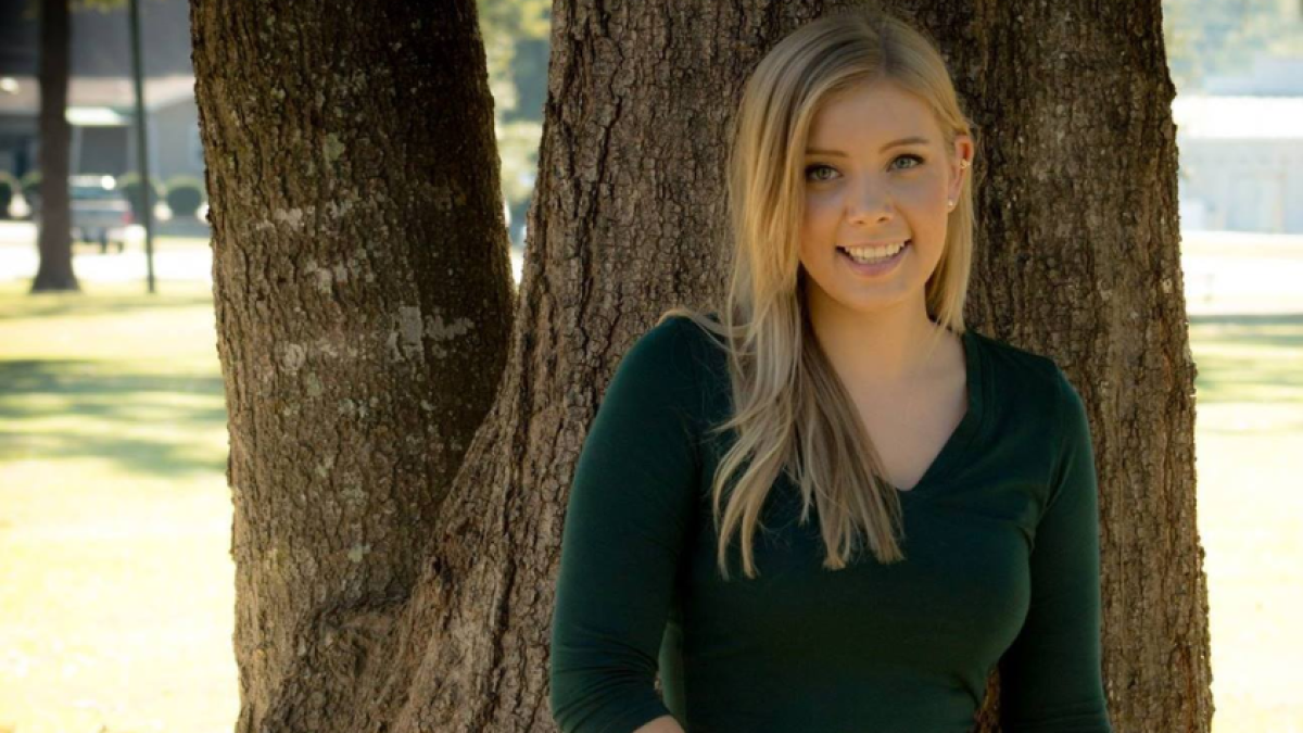 Caitlin Jensen mujer que quedó paralizada luego de ir al quiropráctico