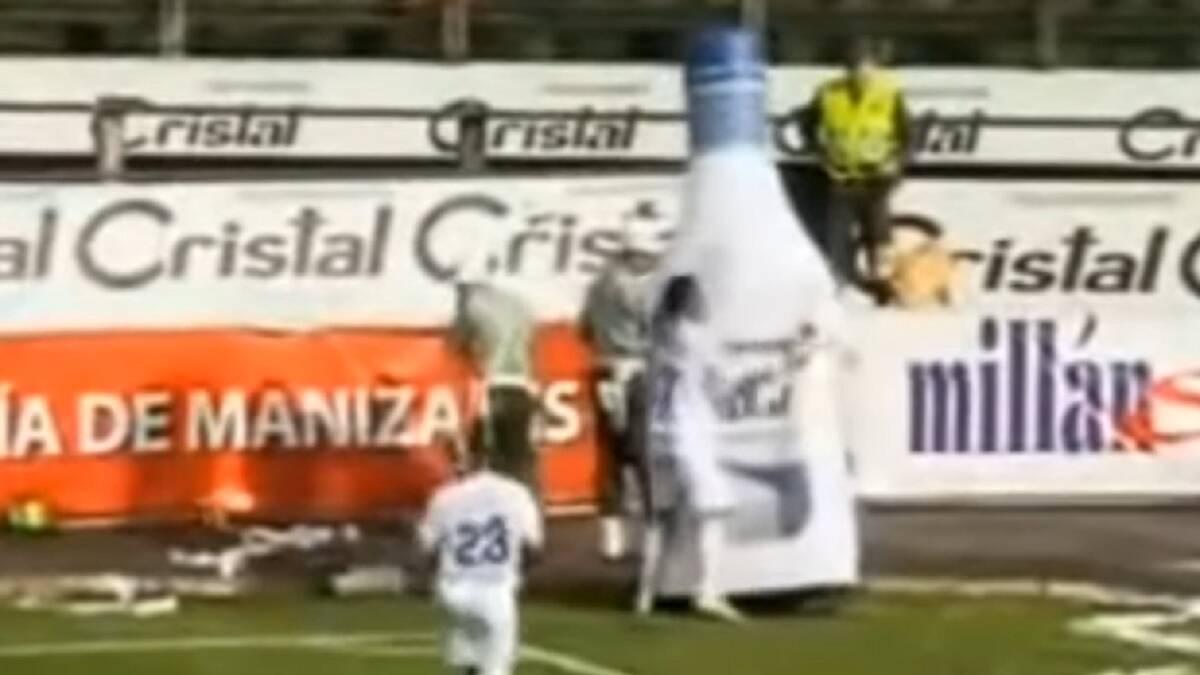Dayro Moreno habla de su celebración con una botella de aguardiente