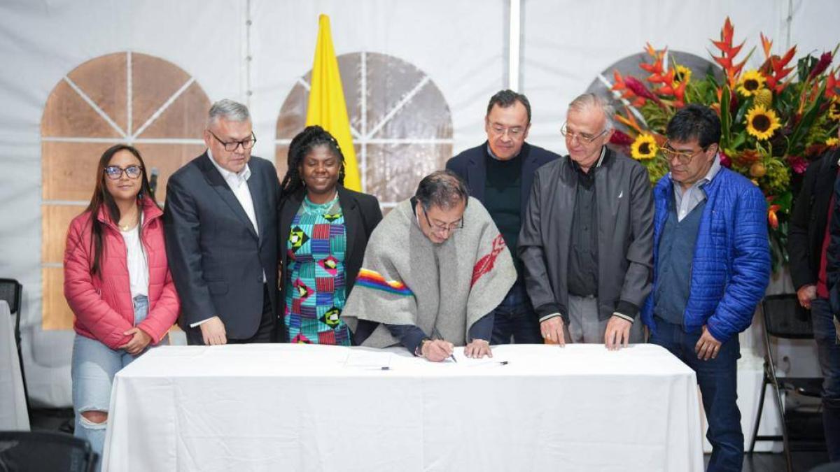 Análisis de Jhon Torres: En búsqueda de la paz se vale el espejo retrovisor