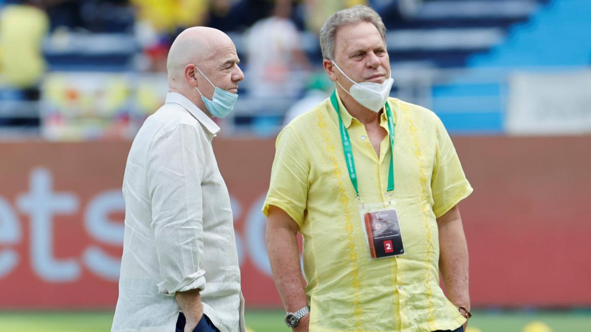 Ramón Jesurún fue visto en el palco de Emmanuel Macron en Mundial Qatar