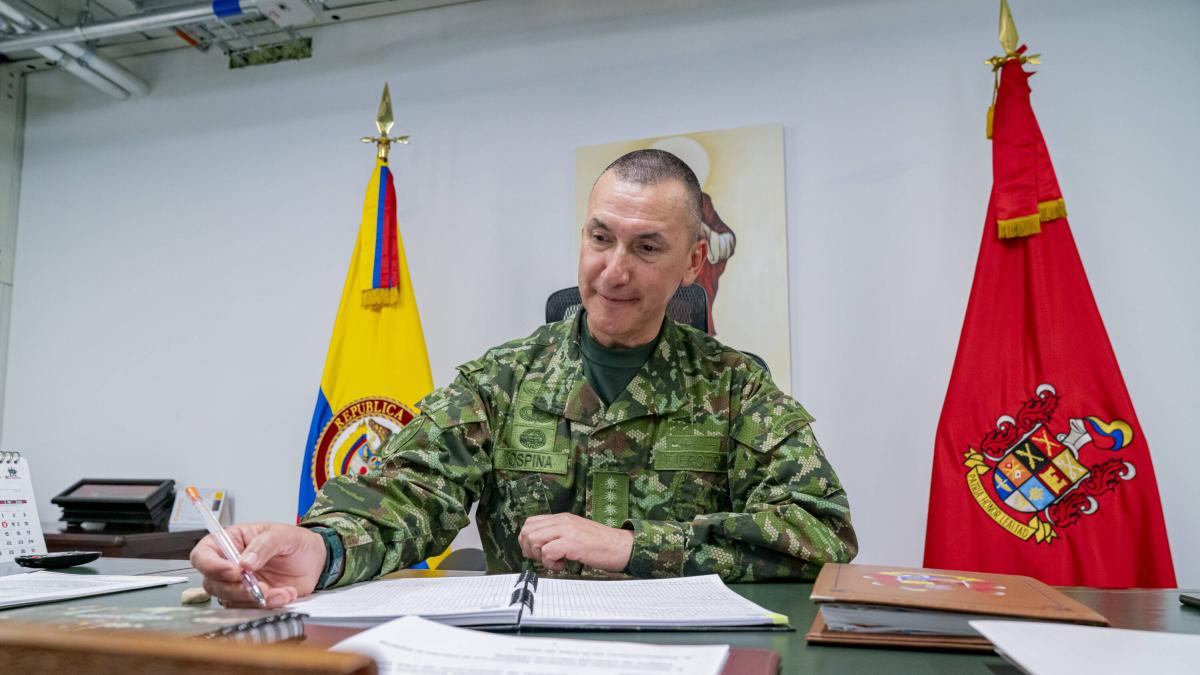 General Luis Ospina, comandante del Ejército Nacional, entrevista