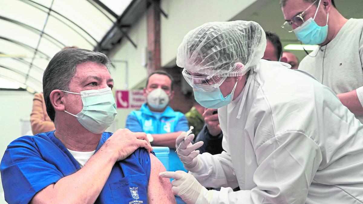 Arcturus: la nueva subvariante de ómicron que genera extraño síntoma