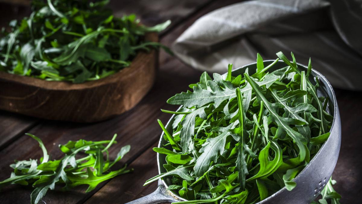 ¿Para qué sirve la rúgula y cuáles son sus beneficios?