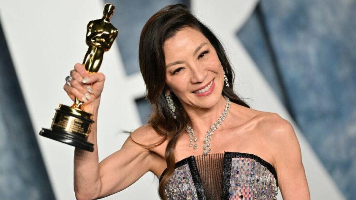 Quién es Michelle Yeoh, experta en artes marciales que ganó el Oscar