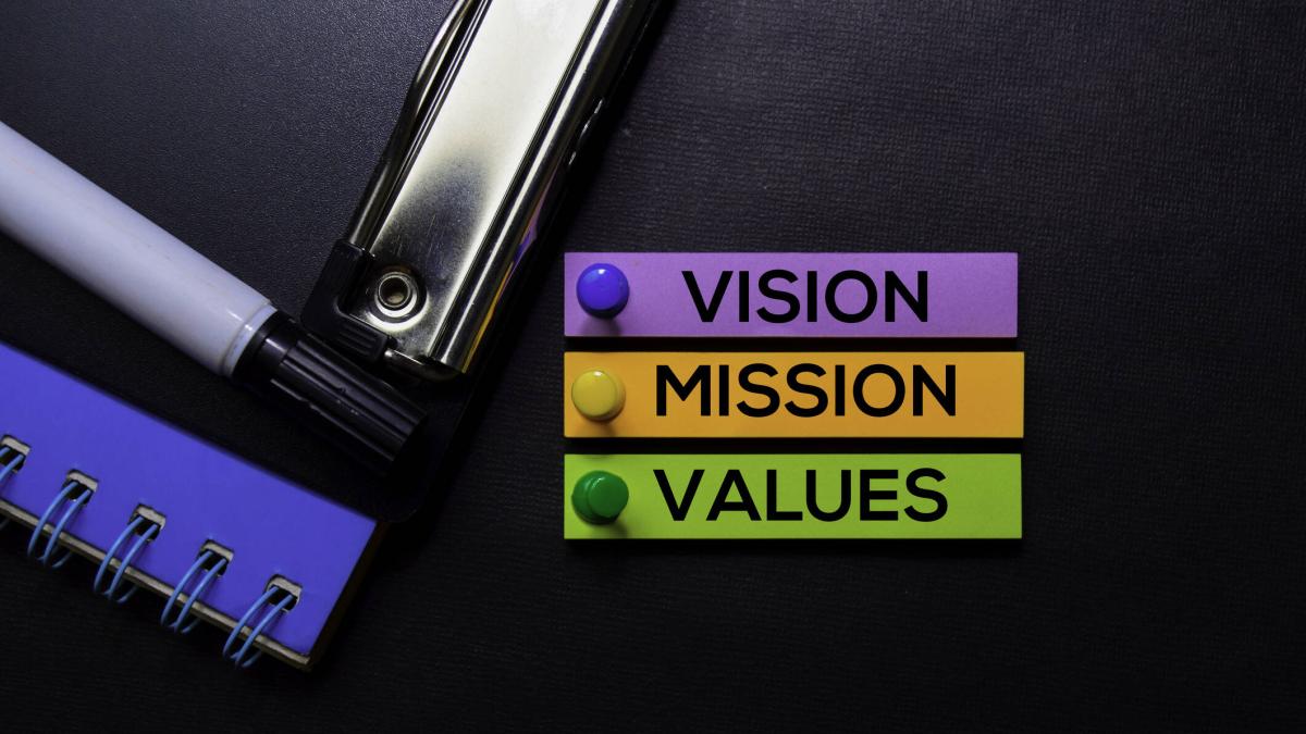 Aprenda como crear la misión, visión y valores de una empresa