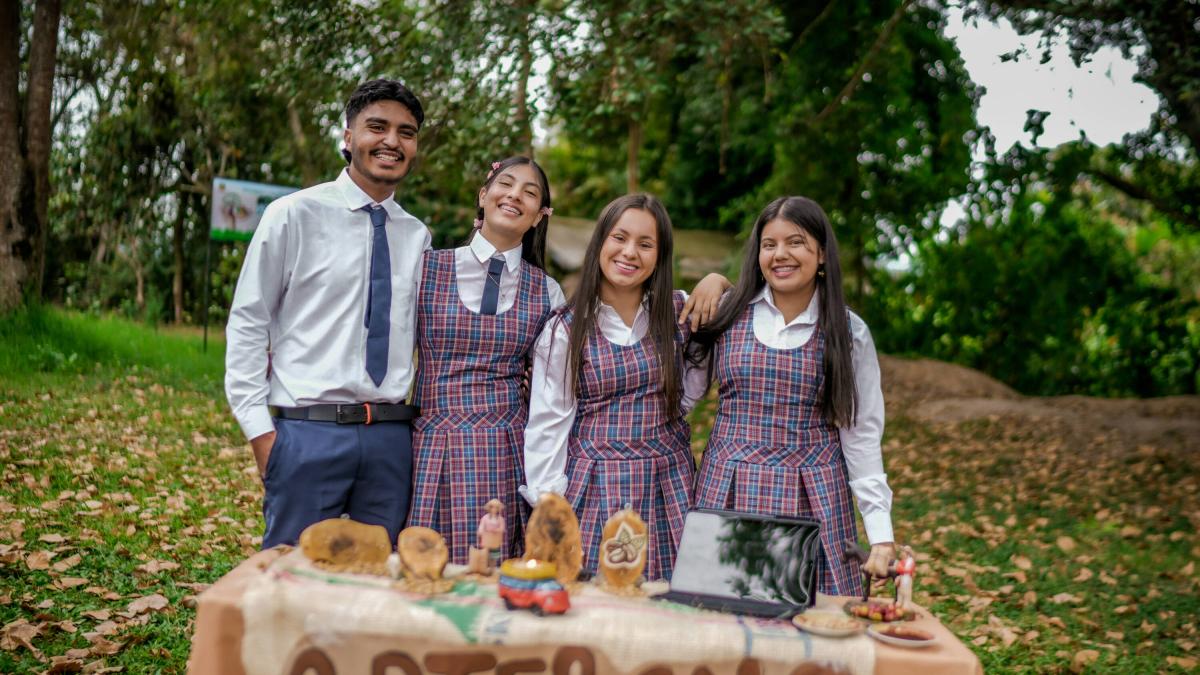 Colegio en Pitalito, el mejor del mundo: el modelo educativo de la IE ...