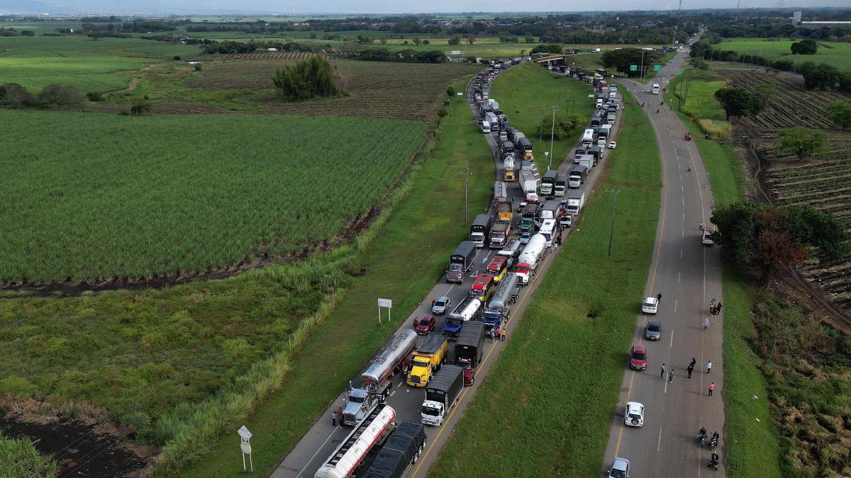 Reabren la vía Panamericana entre Popayán y Cali
