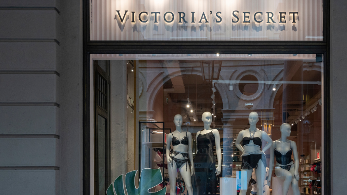 El curioso origen de Victoria’s Secret, los primeros 'ángeles' y el ...