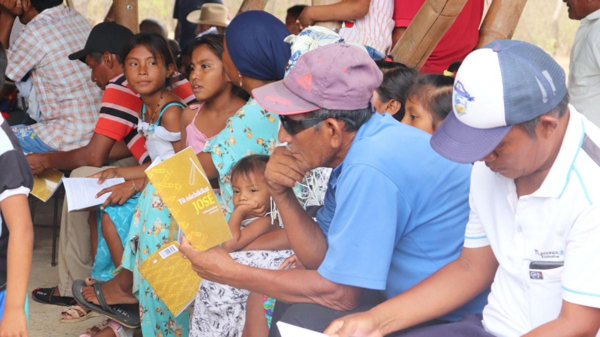 Los indígenas wayús ya cuentan con su propia Biblia traducida al wayuunaiki