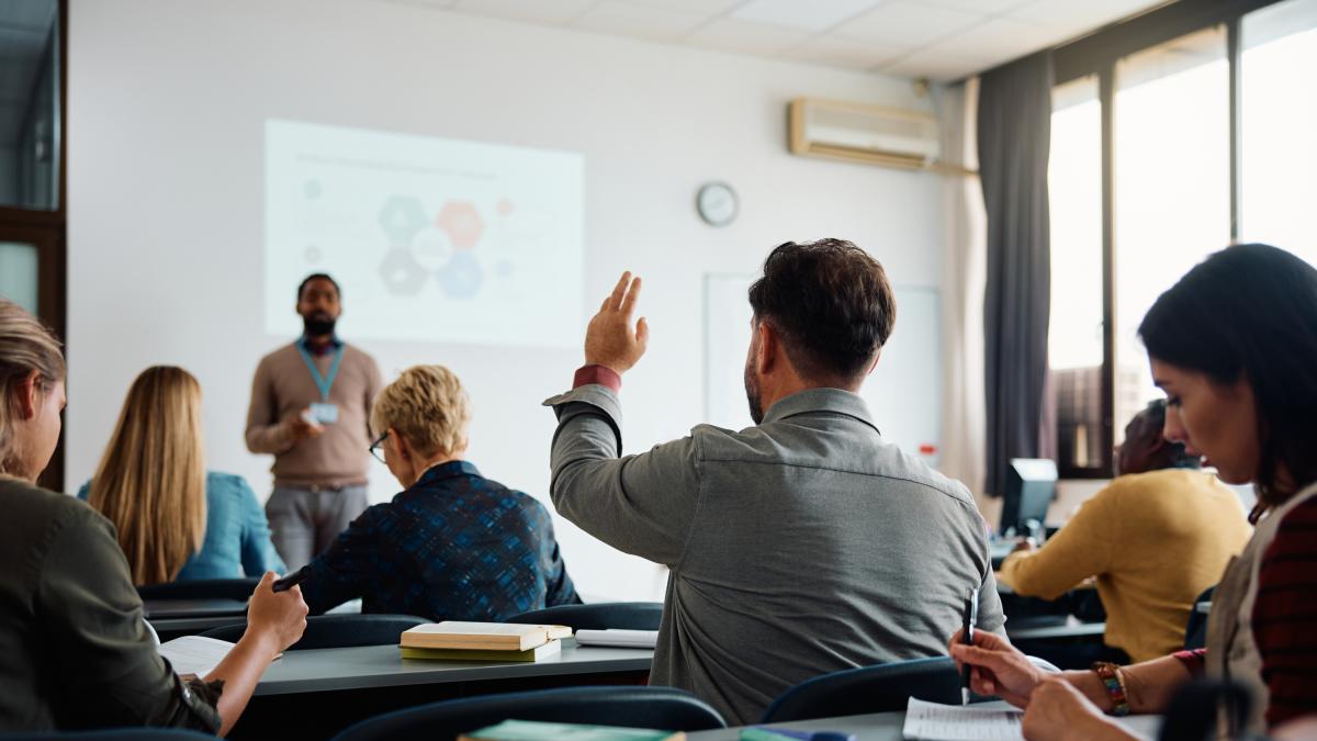 ¿Qué deberías estudiar para tener un trabajo estable?