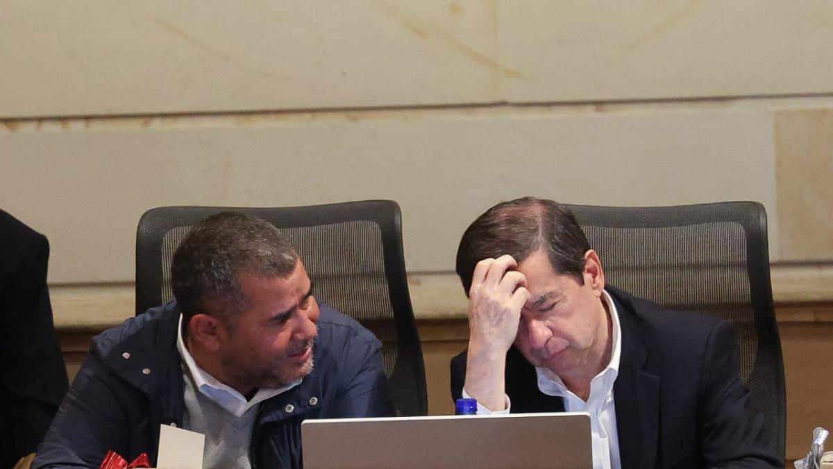 Así se vivió la estocada final que hundió la reforma política del Gobierno