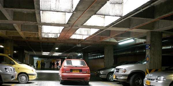 Parqueaderos | Cómo se regula el uso de los parqueaderos residenciales