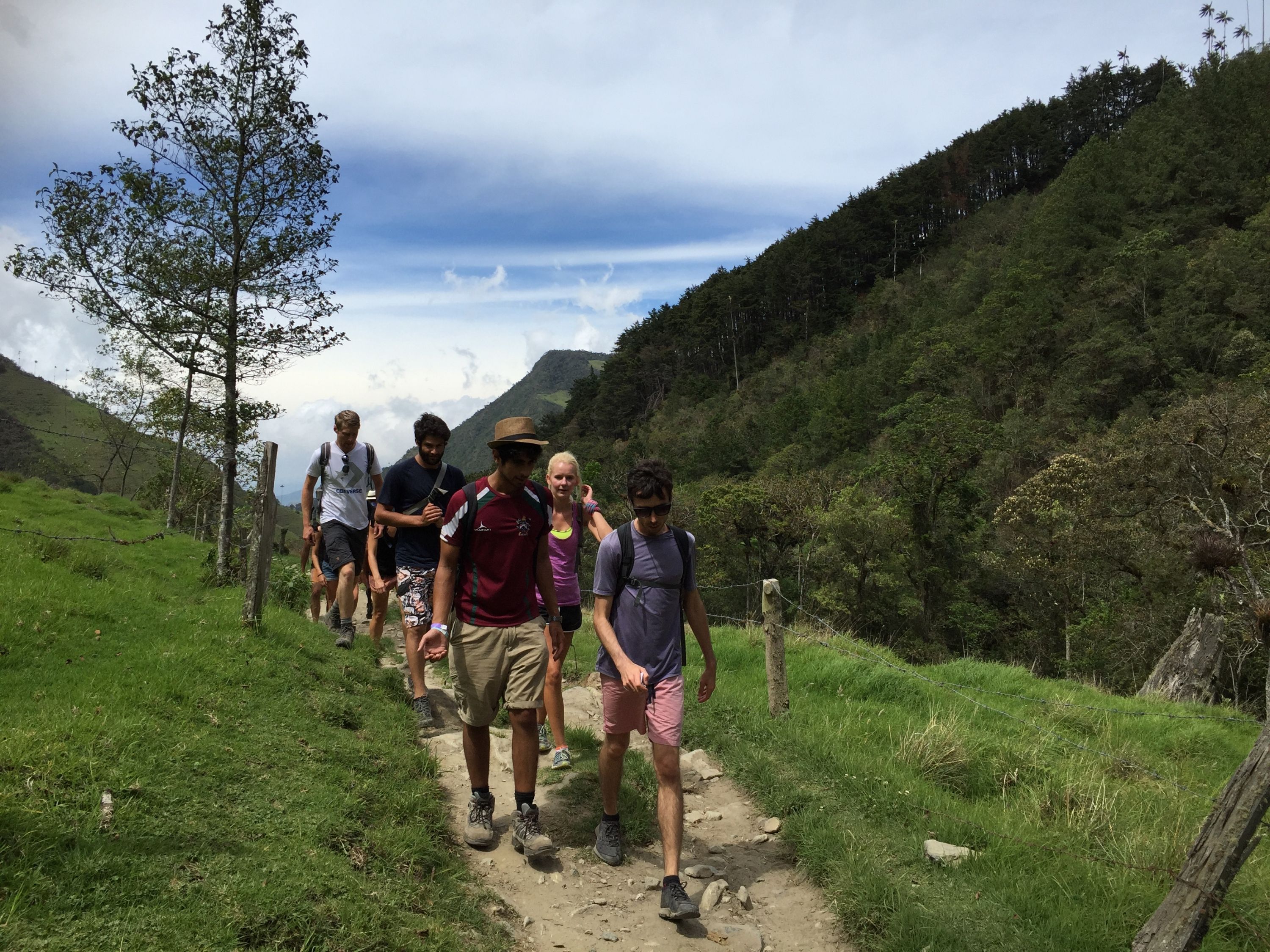 Destinos ideales para viajar con amigos por Colombia