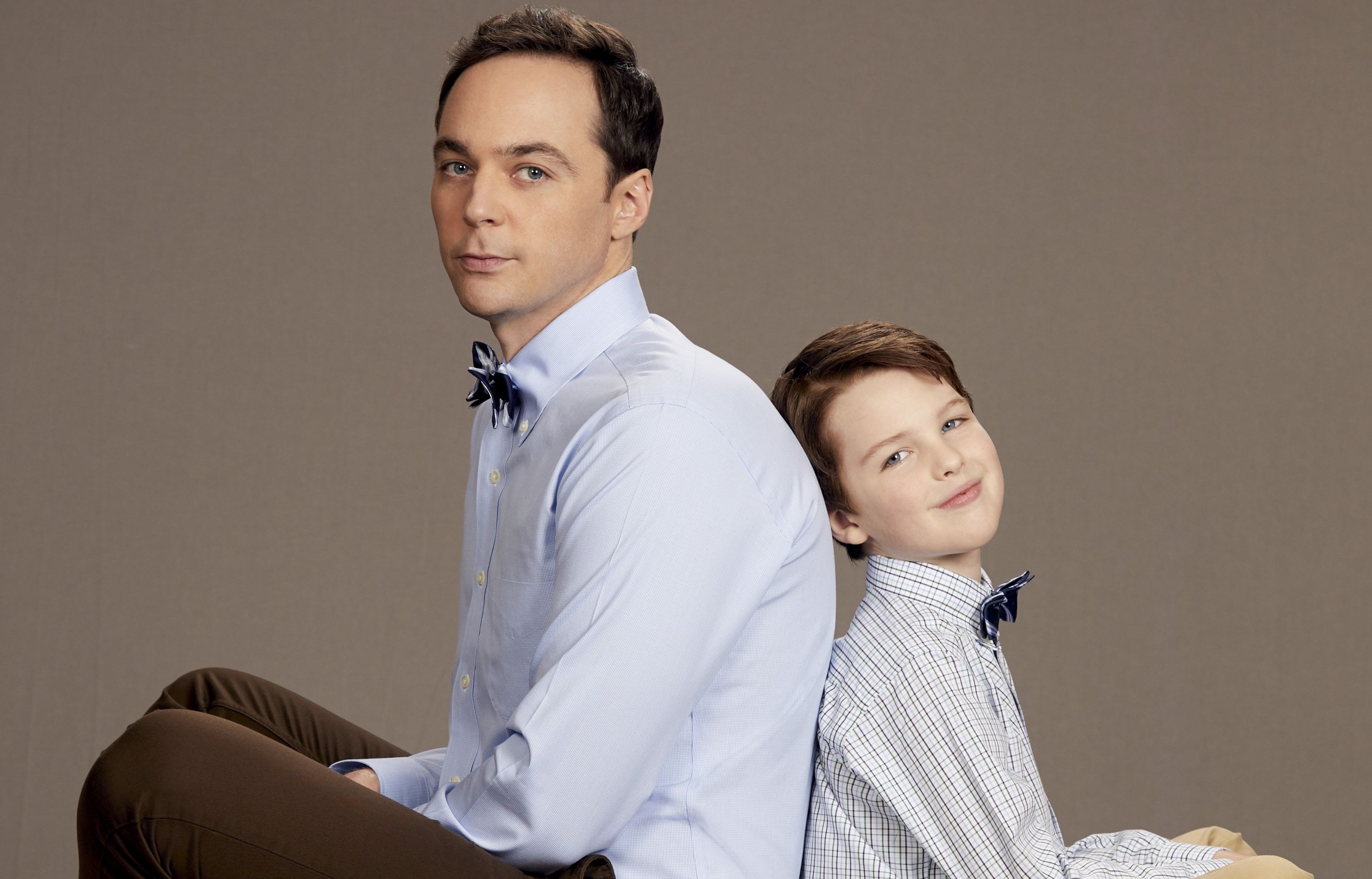 Actor del 'Joven Sheldon' promociona final de la serie con Jim Parsons ...