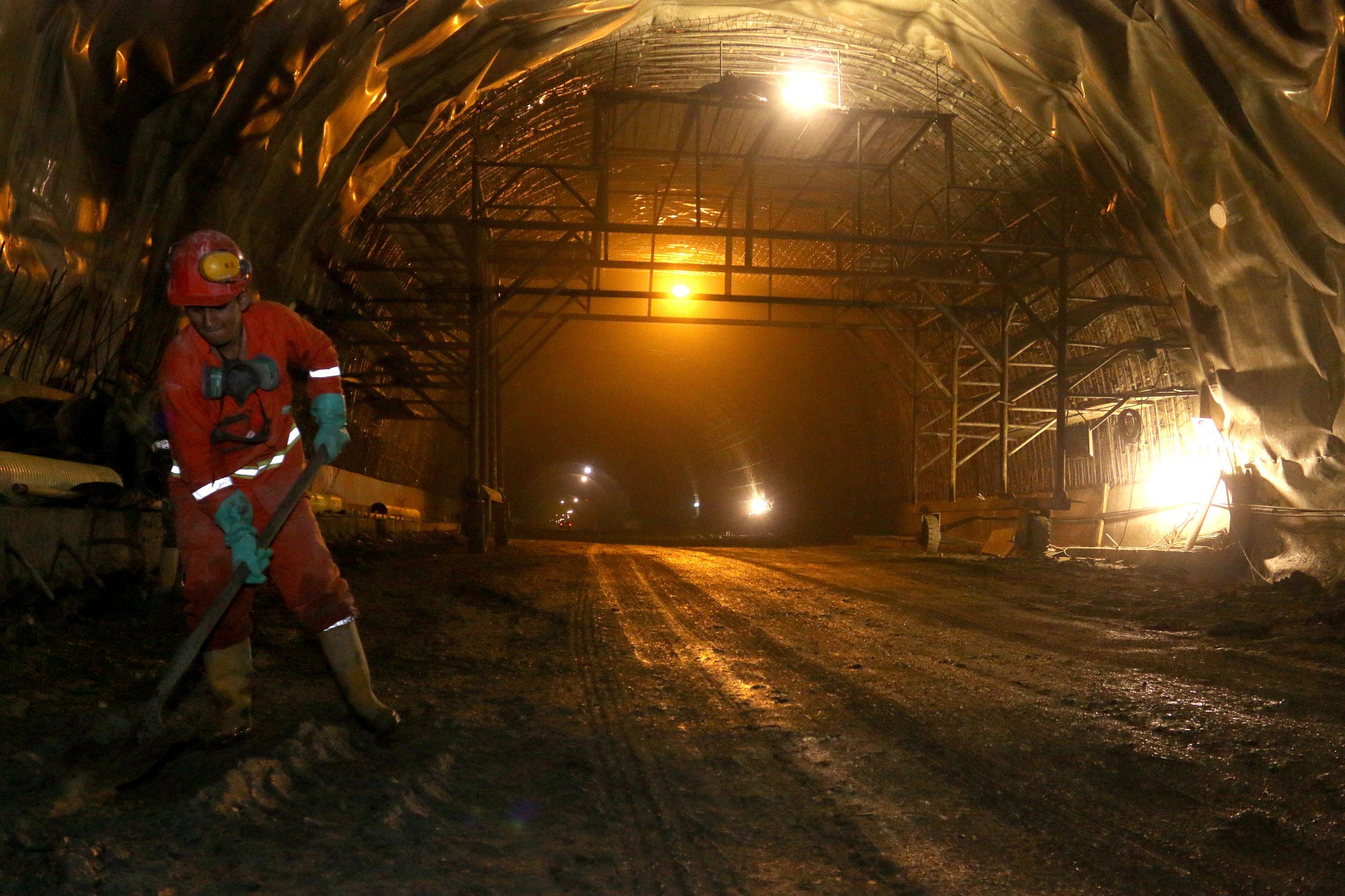 Confirman ocho fallas geológicas en el túnel de La Línea