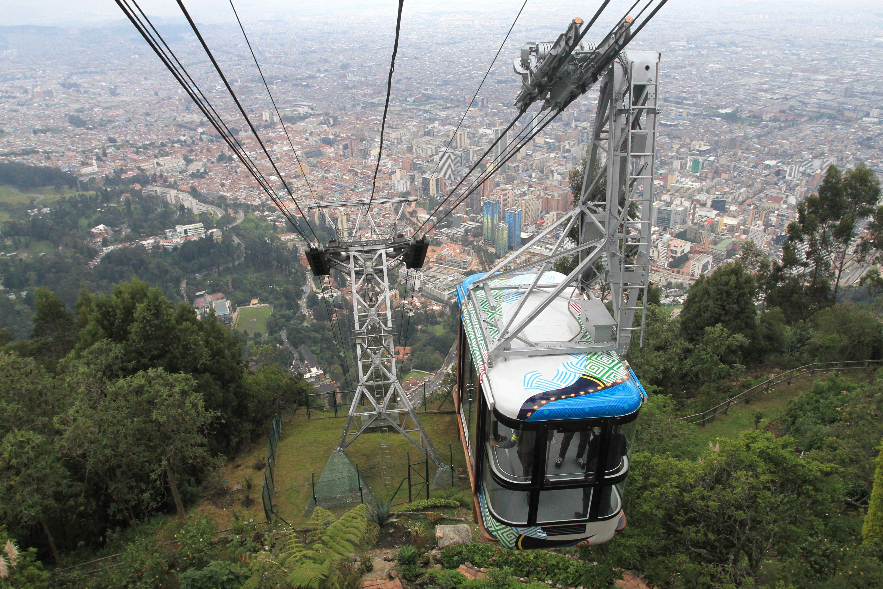 Bogotá: Teleférico de Monserrate cumple 68 años de operación; esta es ...