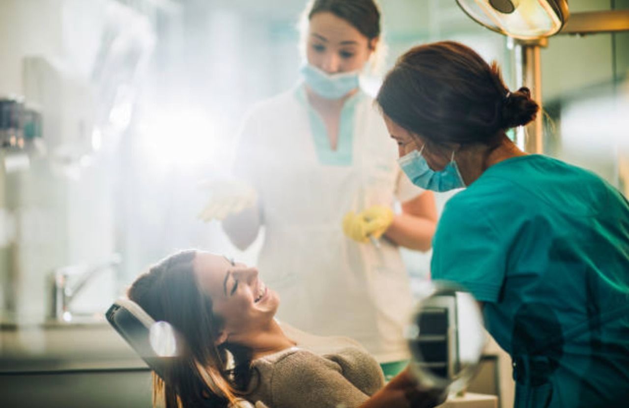 Cálculo dental: frutas y alimentos que ayudan a eliminar el sarro en ...