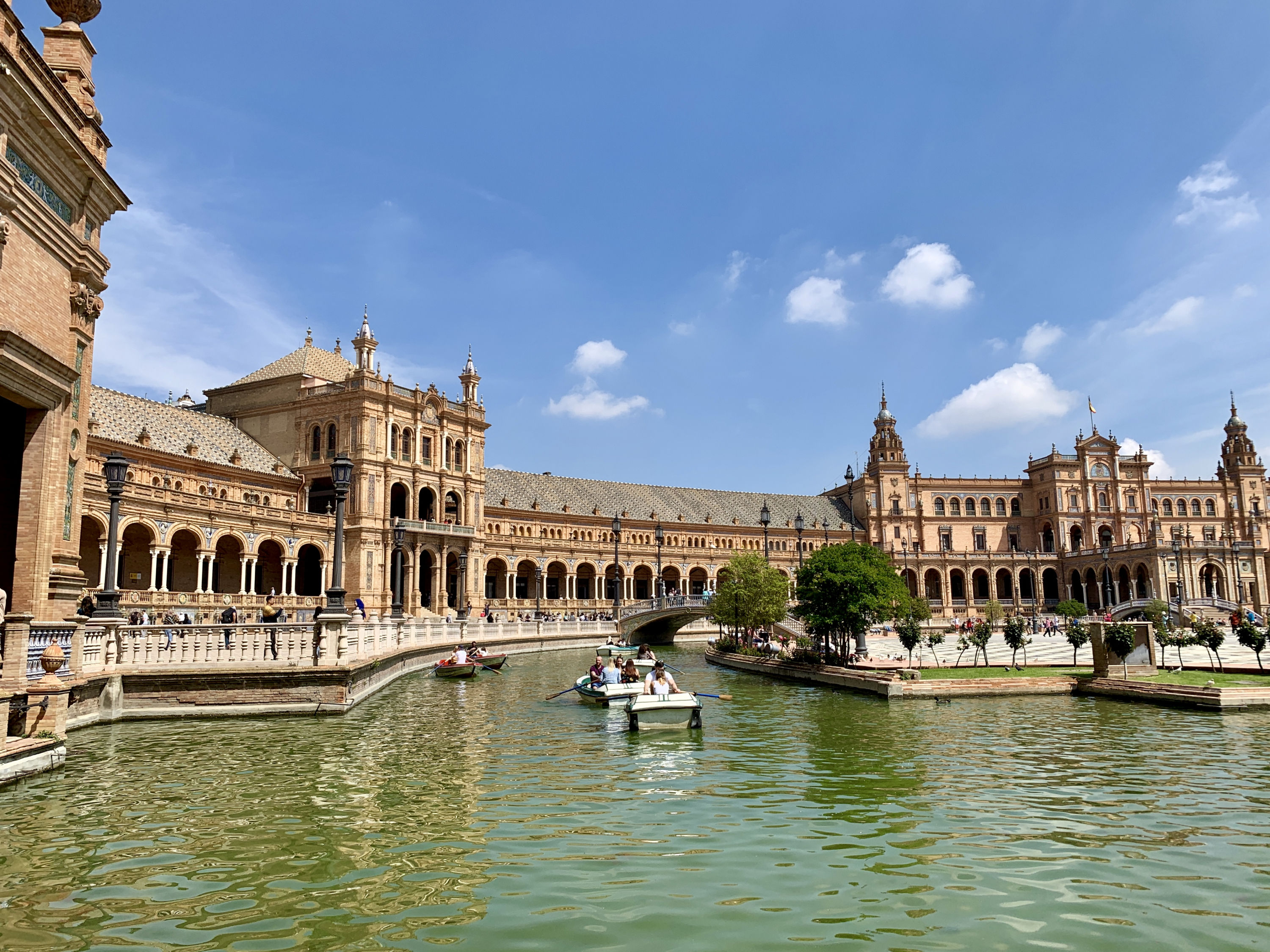 Sevilla: atractivos turísticos y planes para realizar en la ciudad