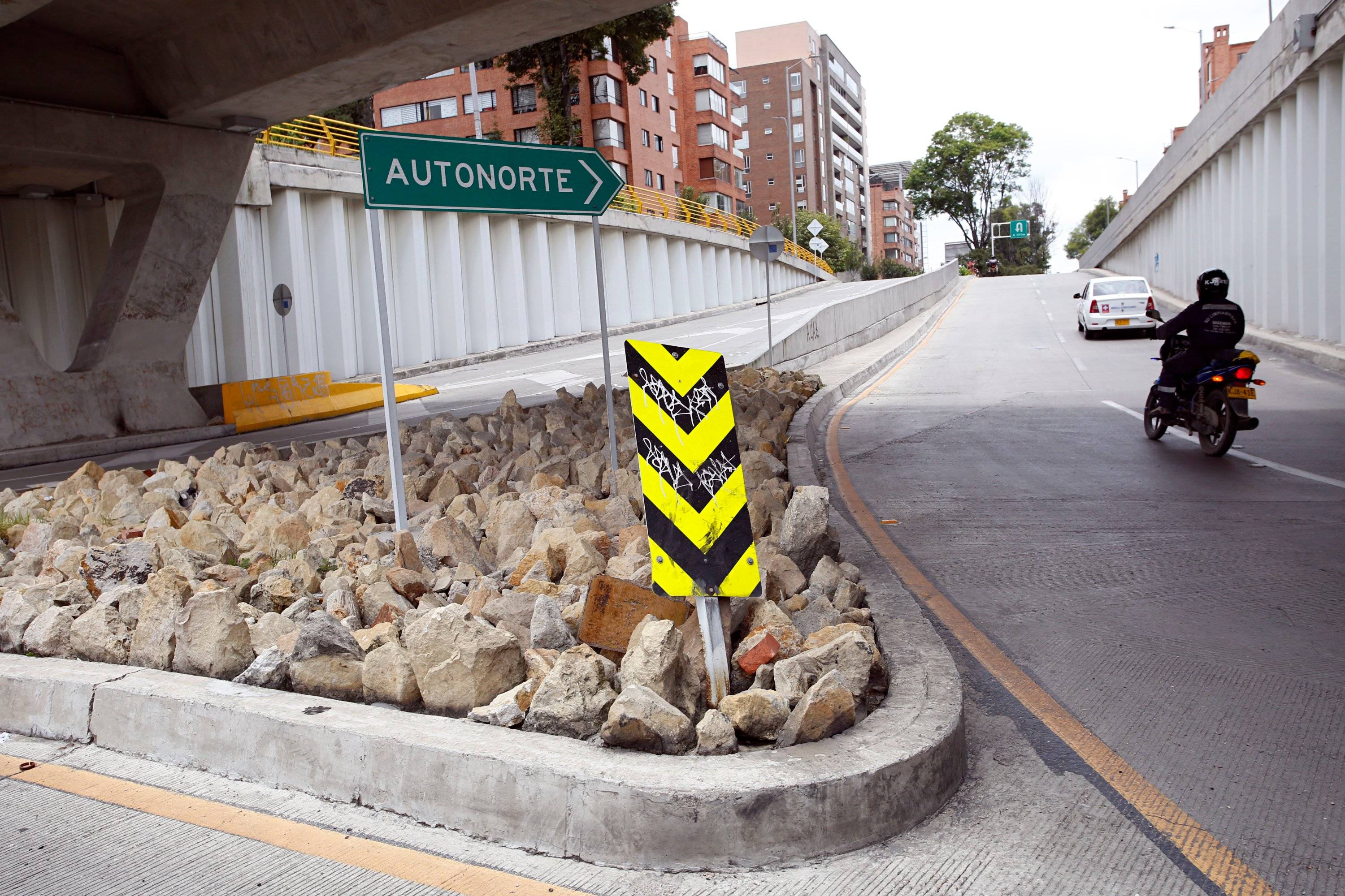 Qué es la arquitectura hostil y cómo se usa en las ciudades