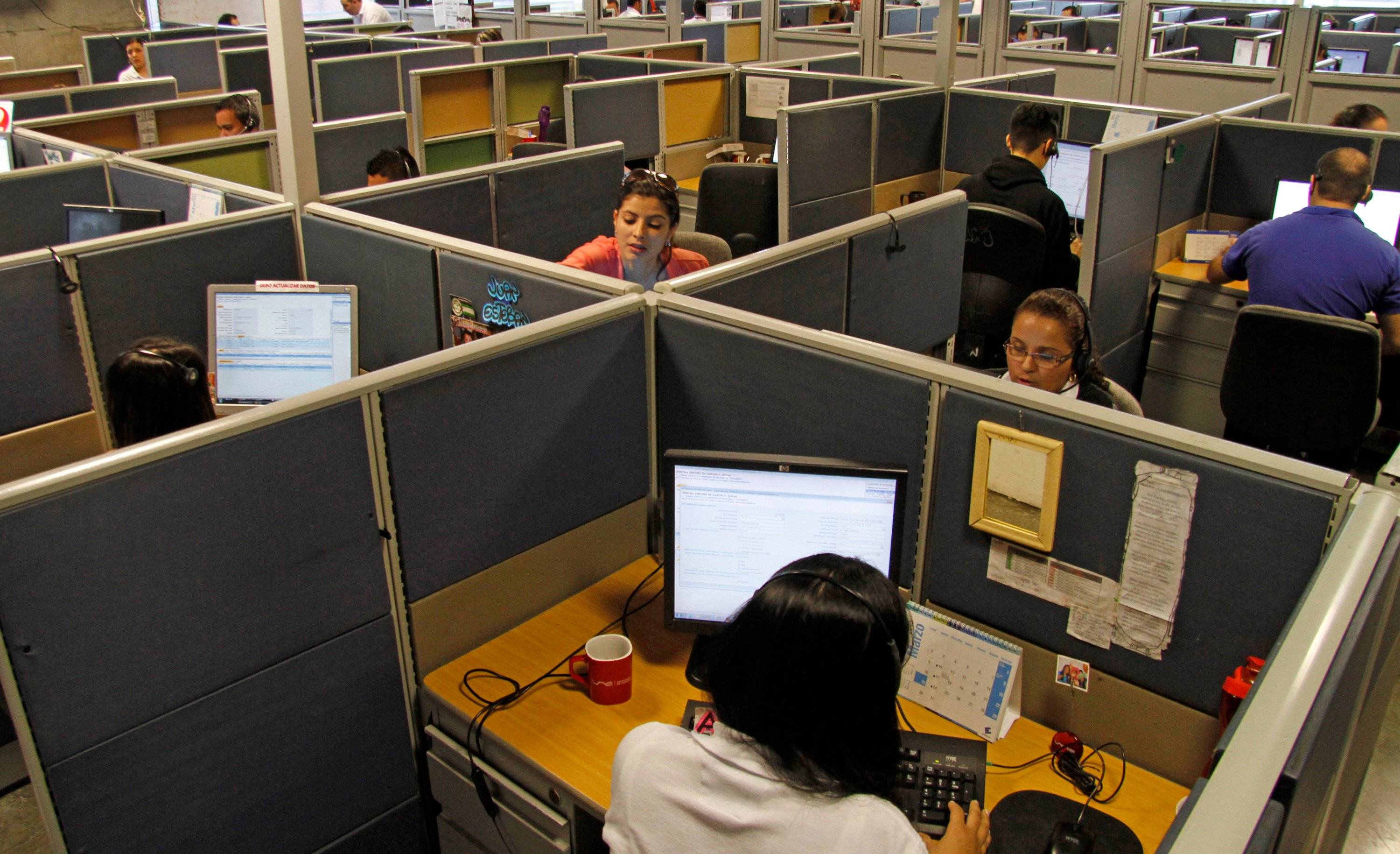 Coronavirus: más de 15.000 vacantes disponibles para call center en el país