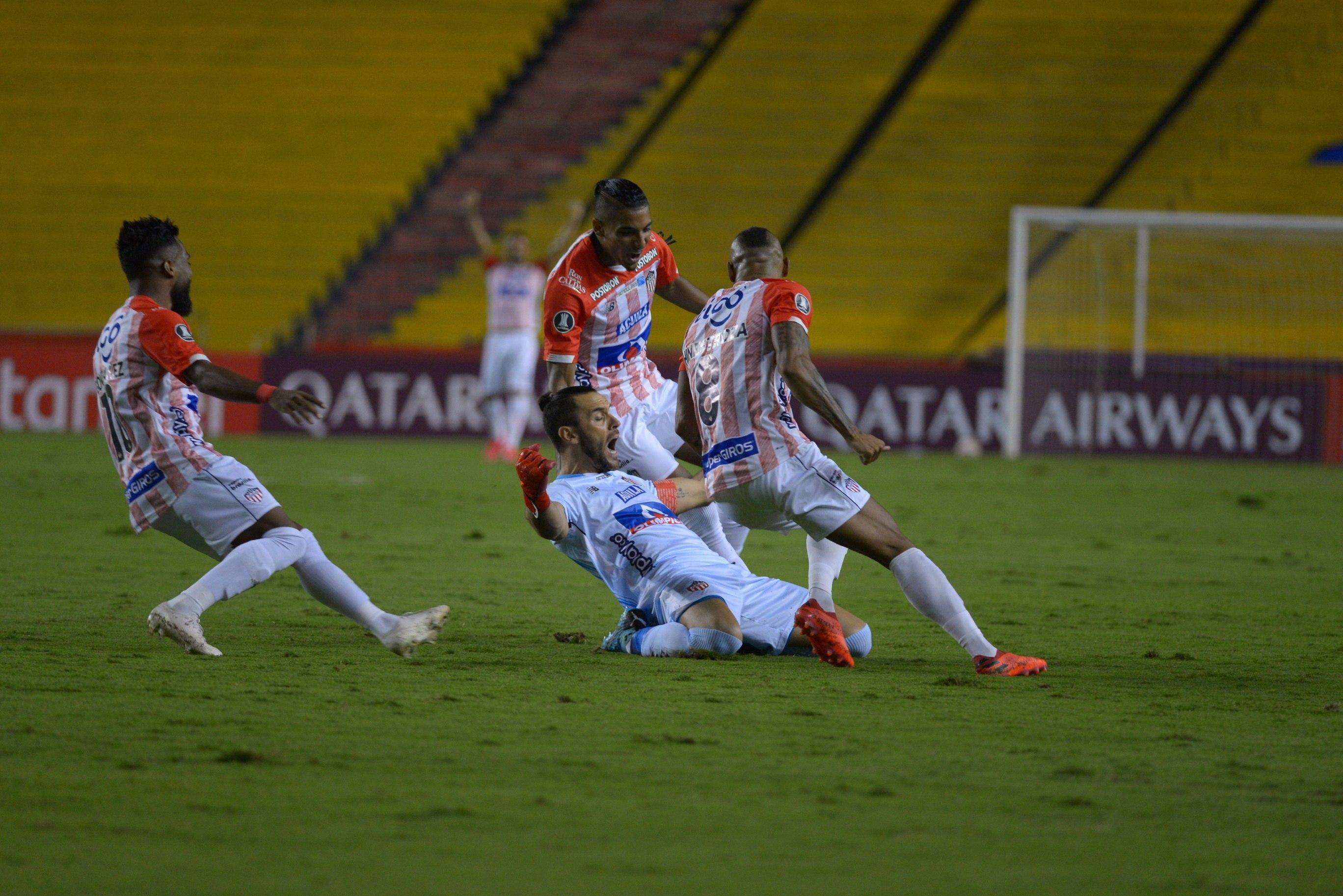 Centenario Junior: un siglo cargado de historias cargadas de pasión y ...