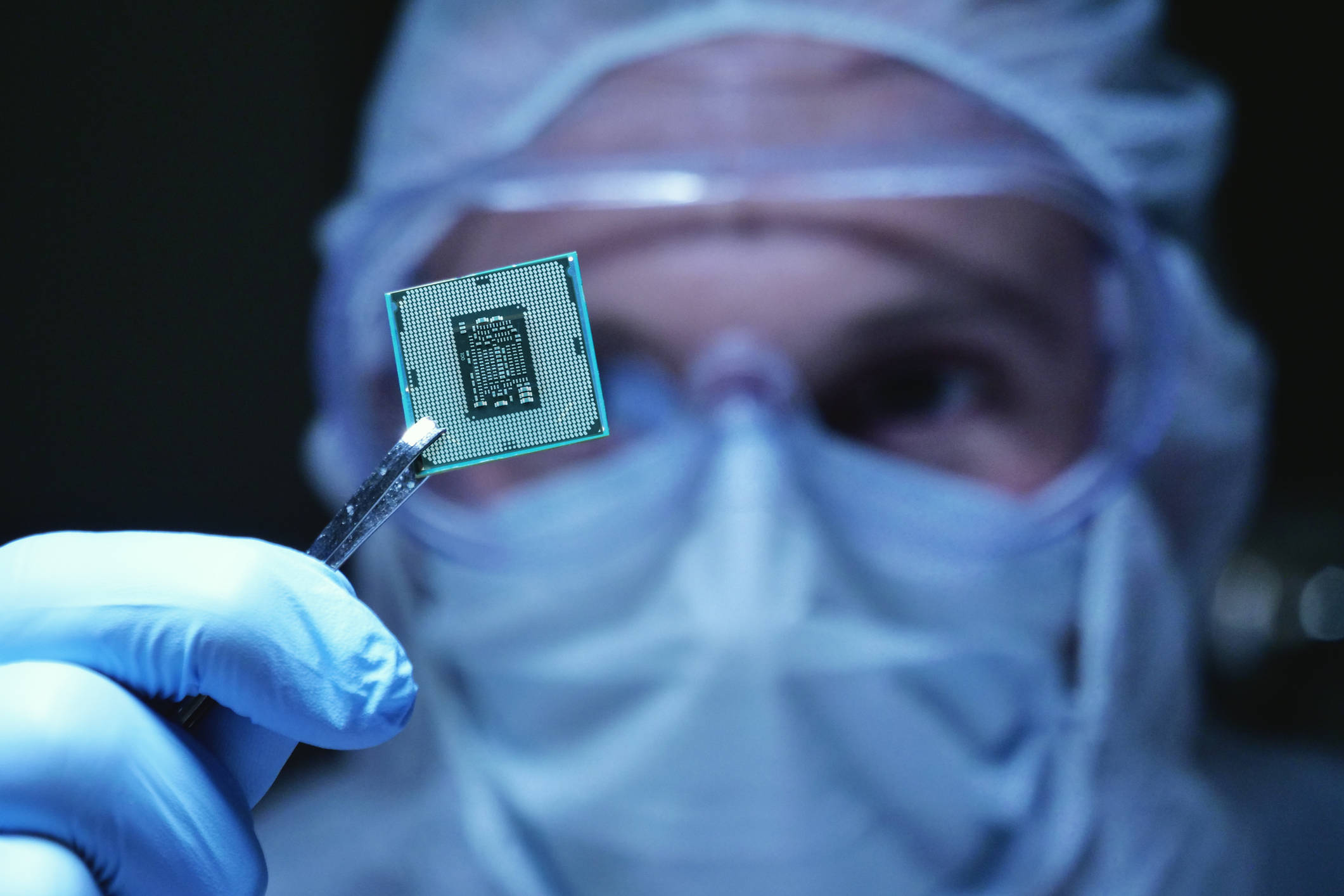 ¿Qué microchips se usan en humanos actualmente y para qué sirven?