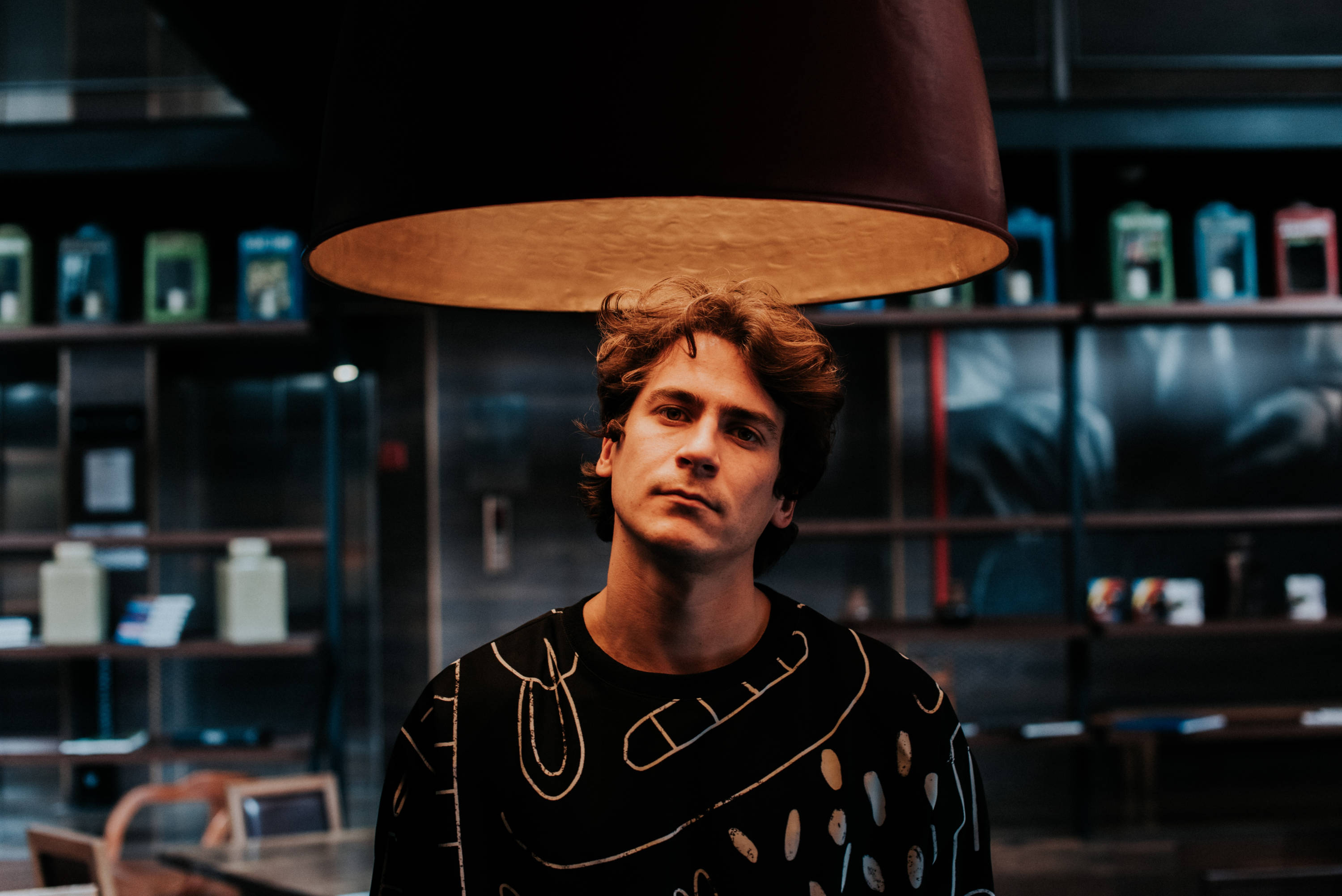 Simón Elías: perfil y trayectoria del director y actor colombiano