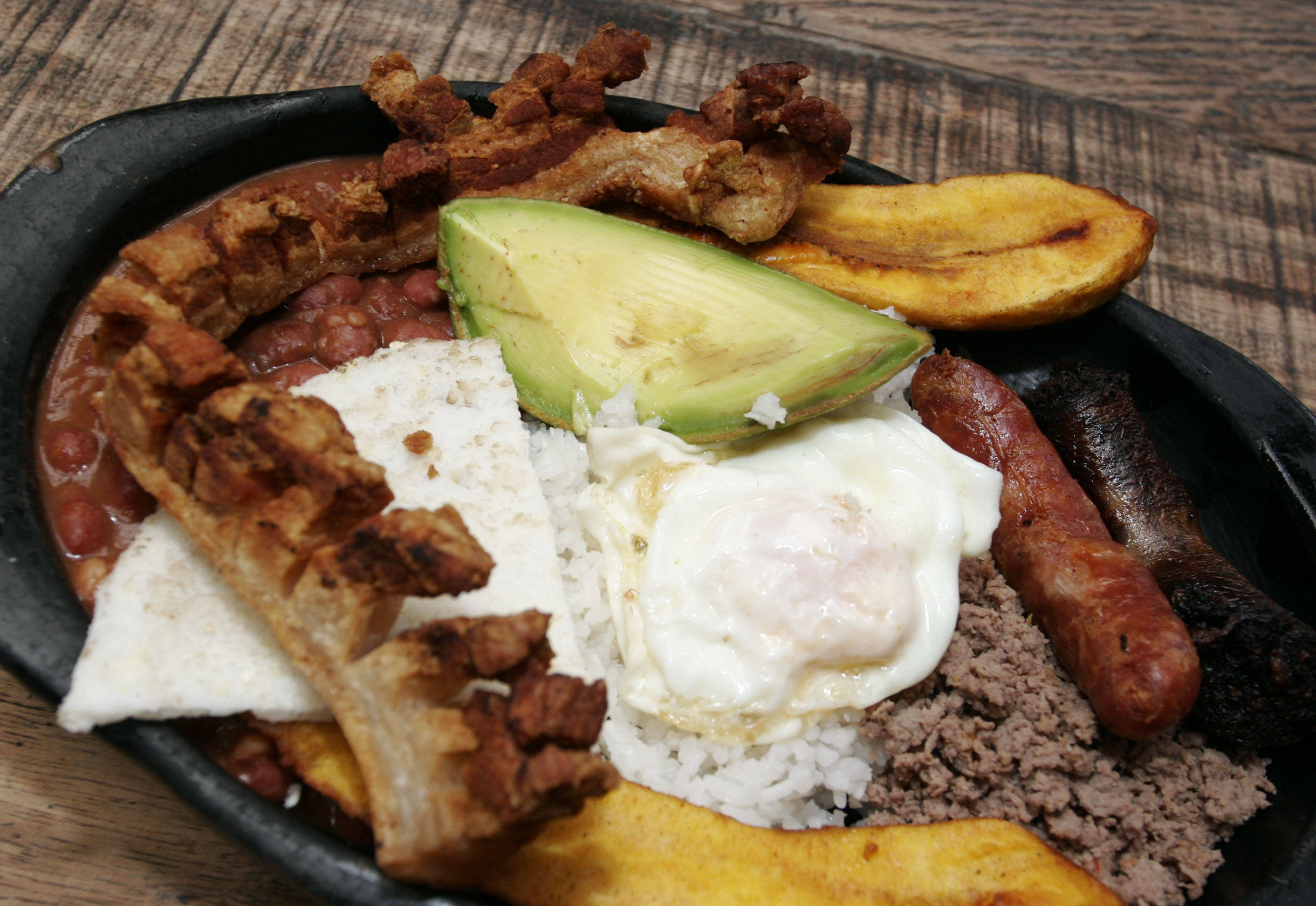 Cinco platos tradicionales de Medellín