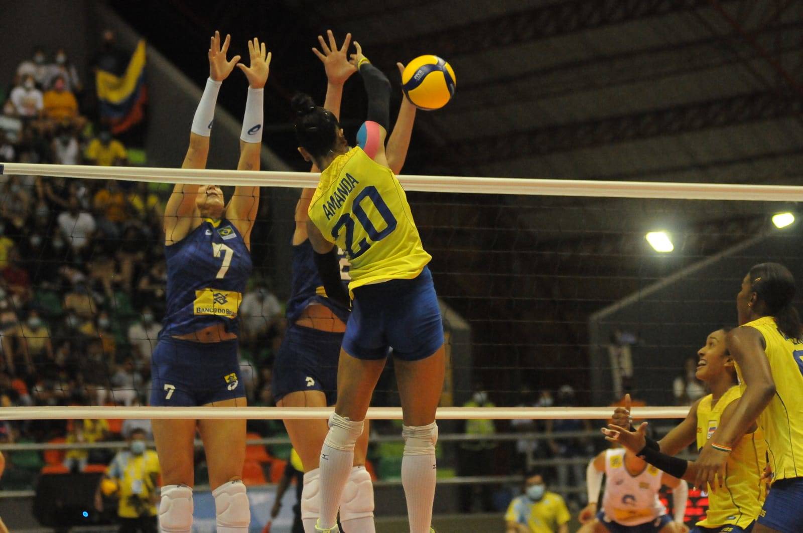 Amanda Coneo: entrevista, perfil, Selección Colombia de Voleibol