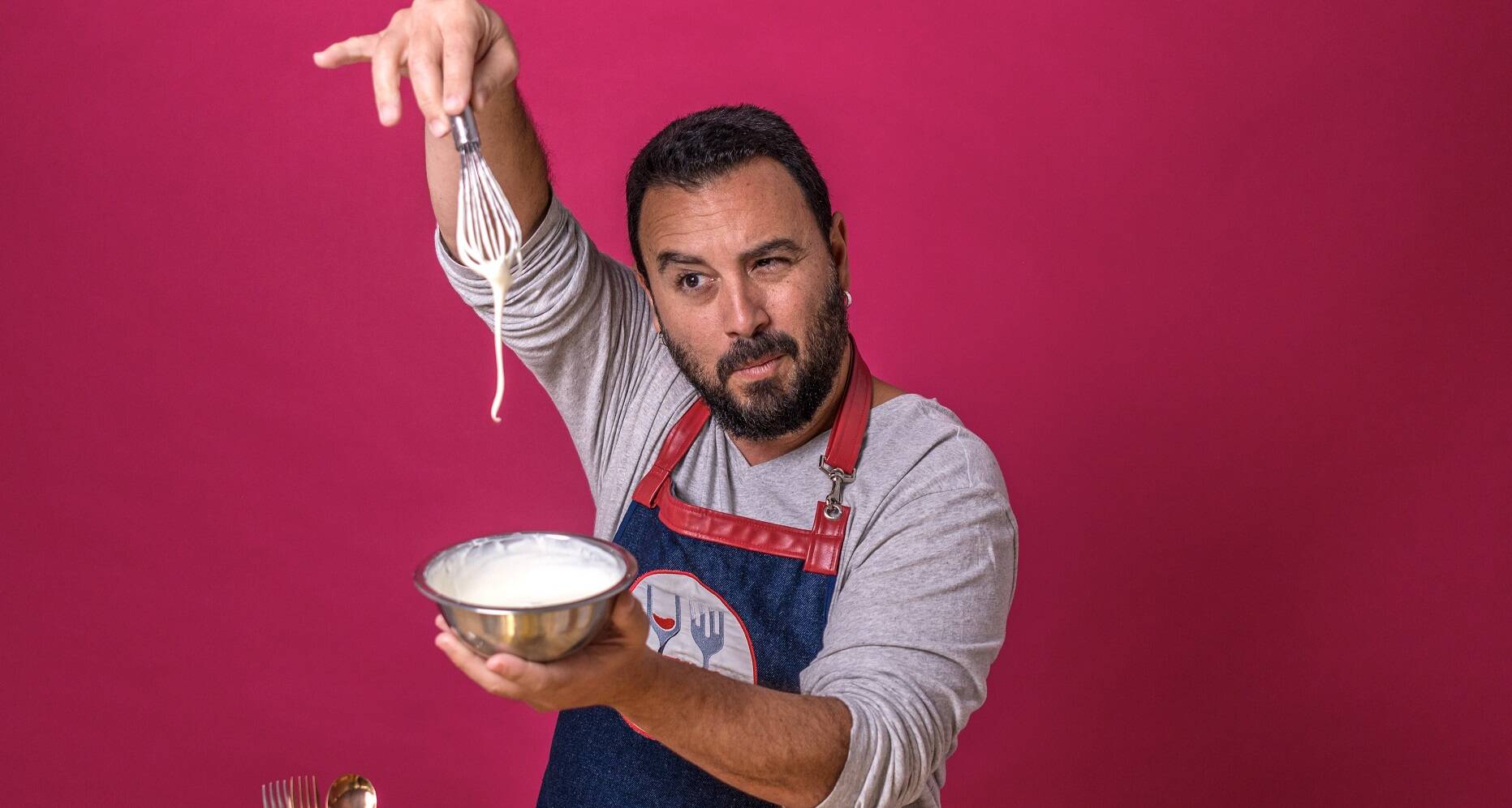 Tulio Zuloaga presentó un libro con las mejores de sus recetas con 'truco'