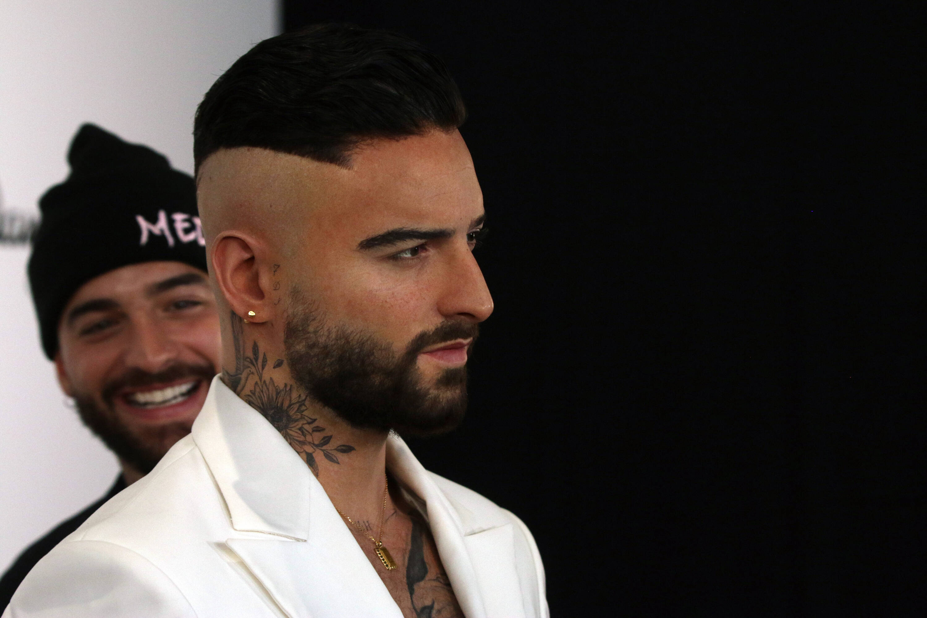 Maluma reaparece con nuevo estilo de cabello