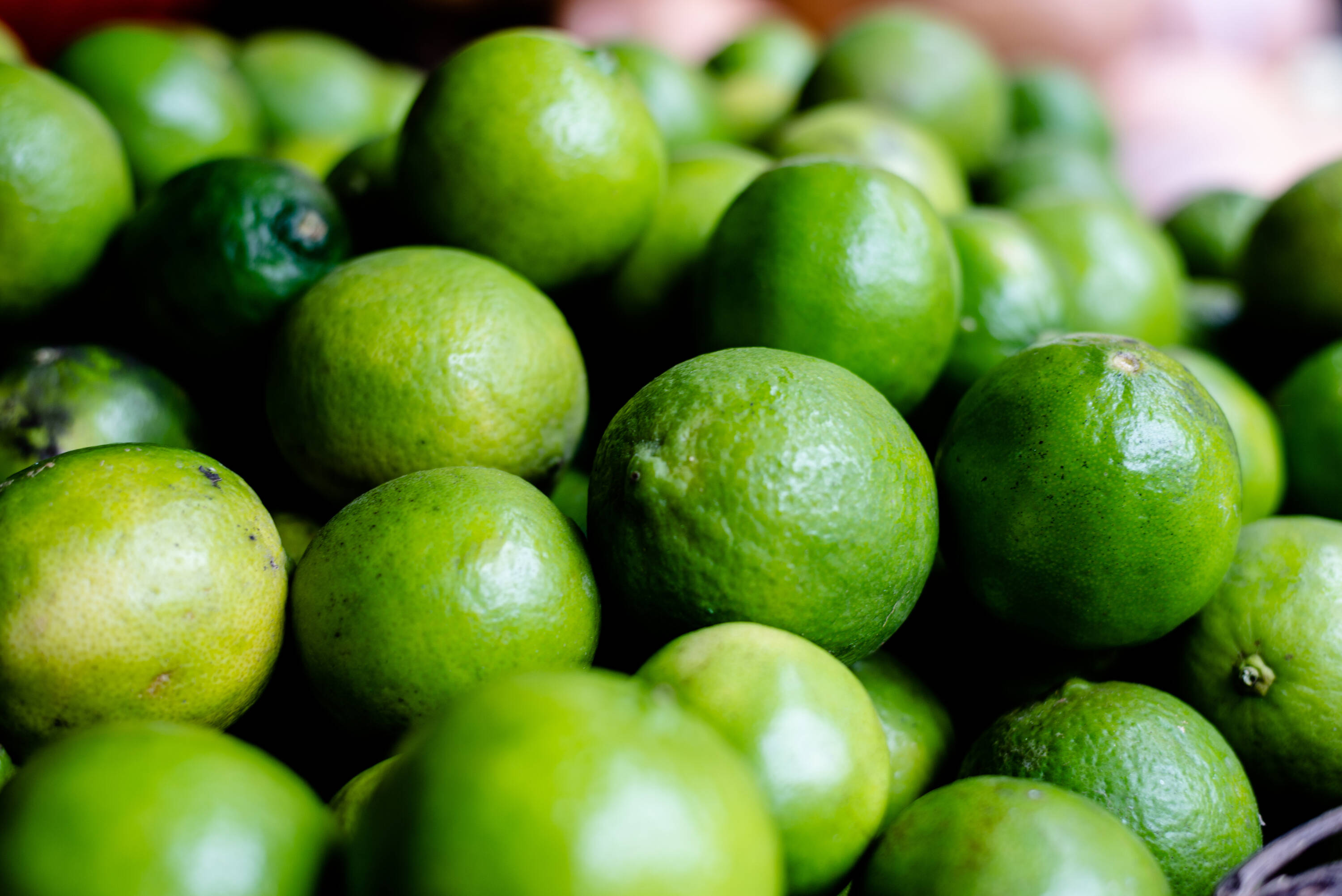 Mezcla de café con limón para qué sirve, beneficios y contraindicaciones
