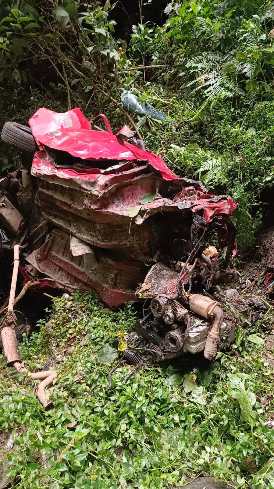 Encontraron El Carro Que Cayó En El Salto Del Tequendama Así Quedó