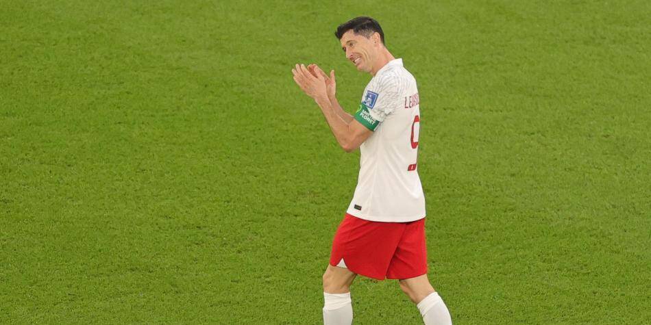 Lewandowski rompe en llanto tras su primer gol en un Mundial: video viral