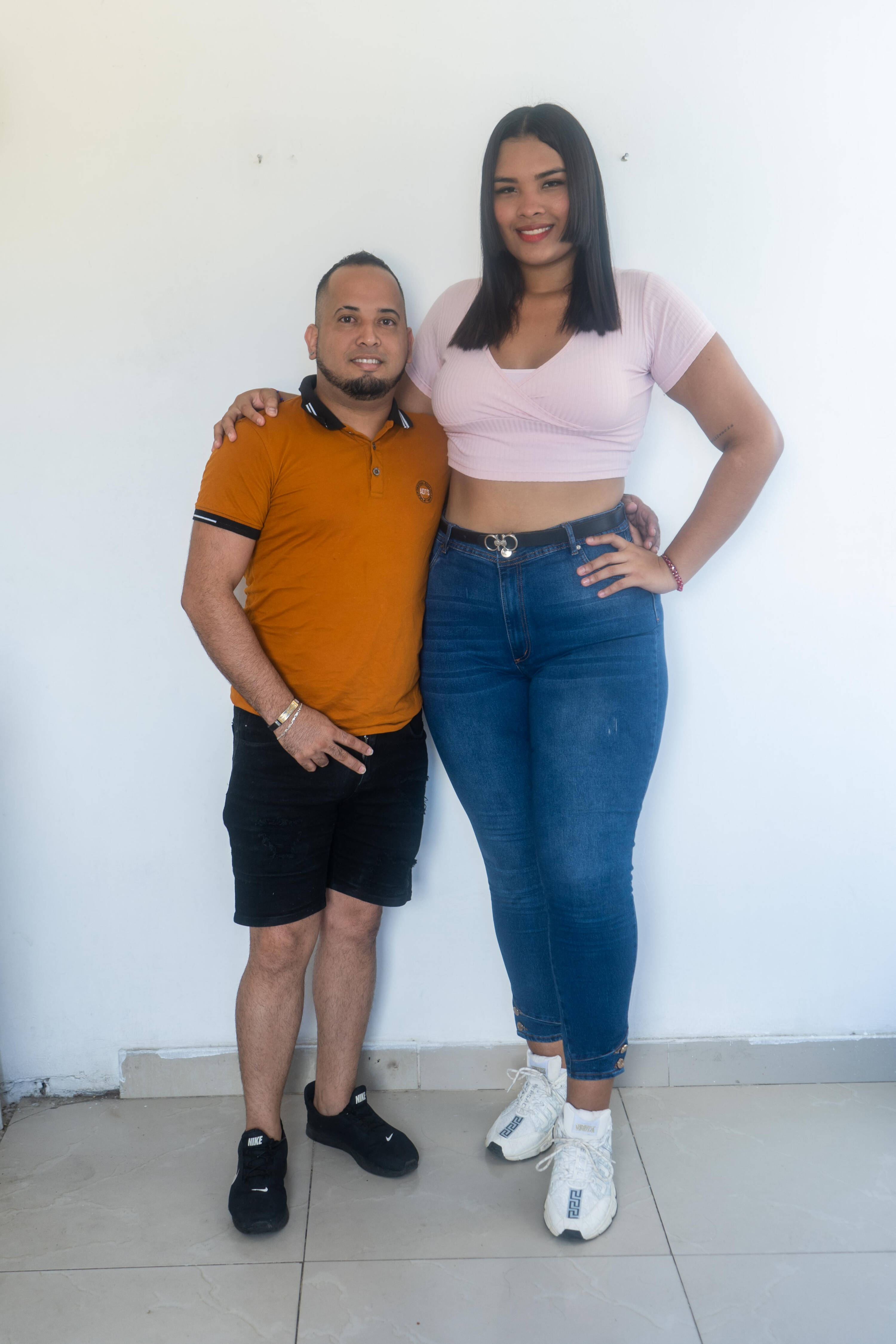 Amparo Regino, la mujer más alta del Caribe