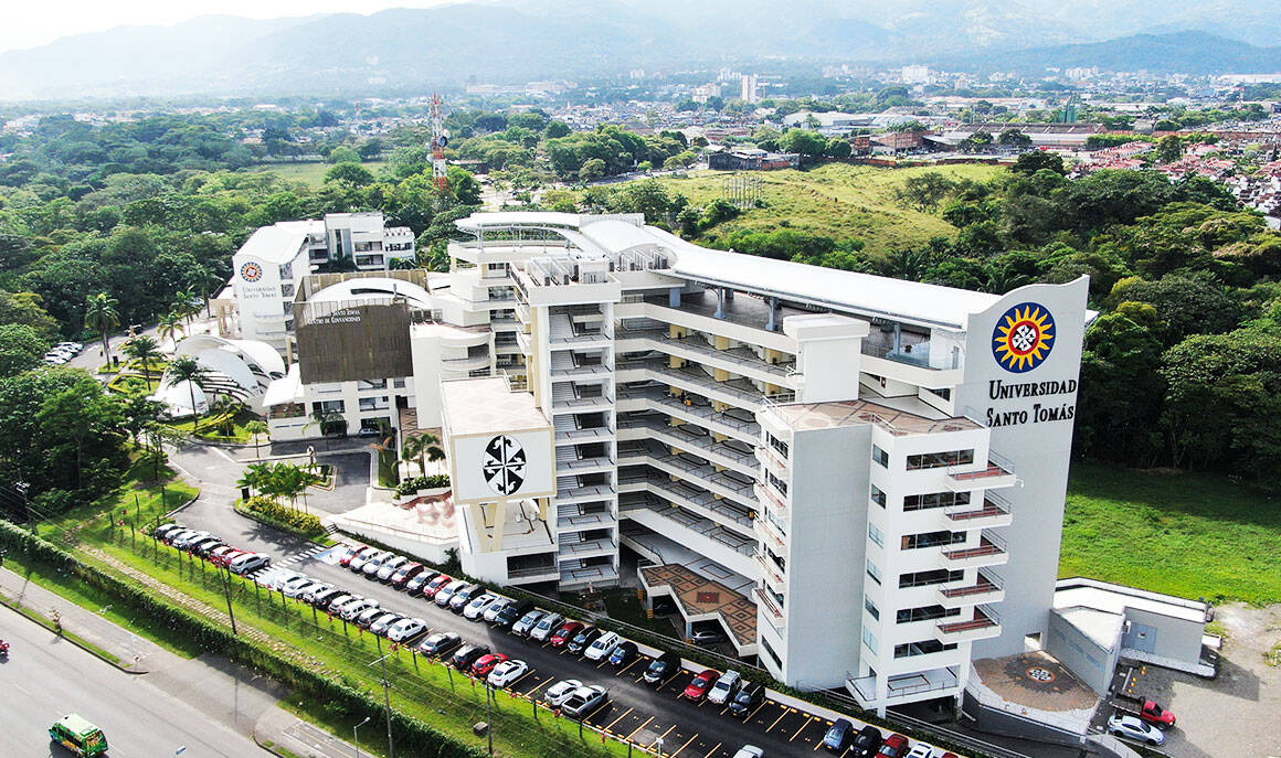 Universidad Santo Tomás: historia de la institución