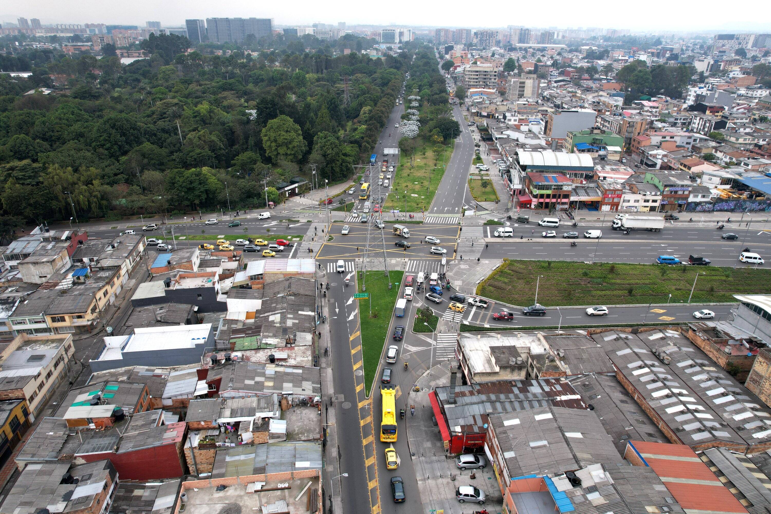 El desorden y el abandono que hoy reinan en la avenida Rojas